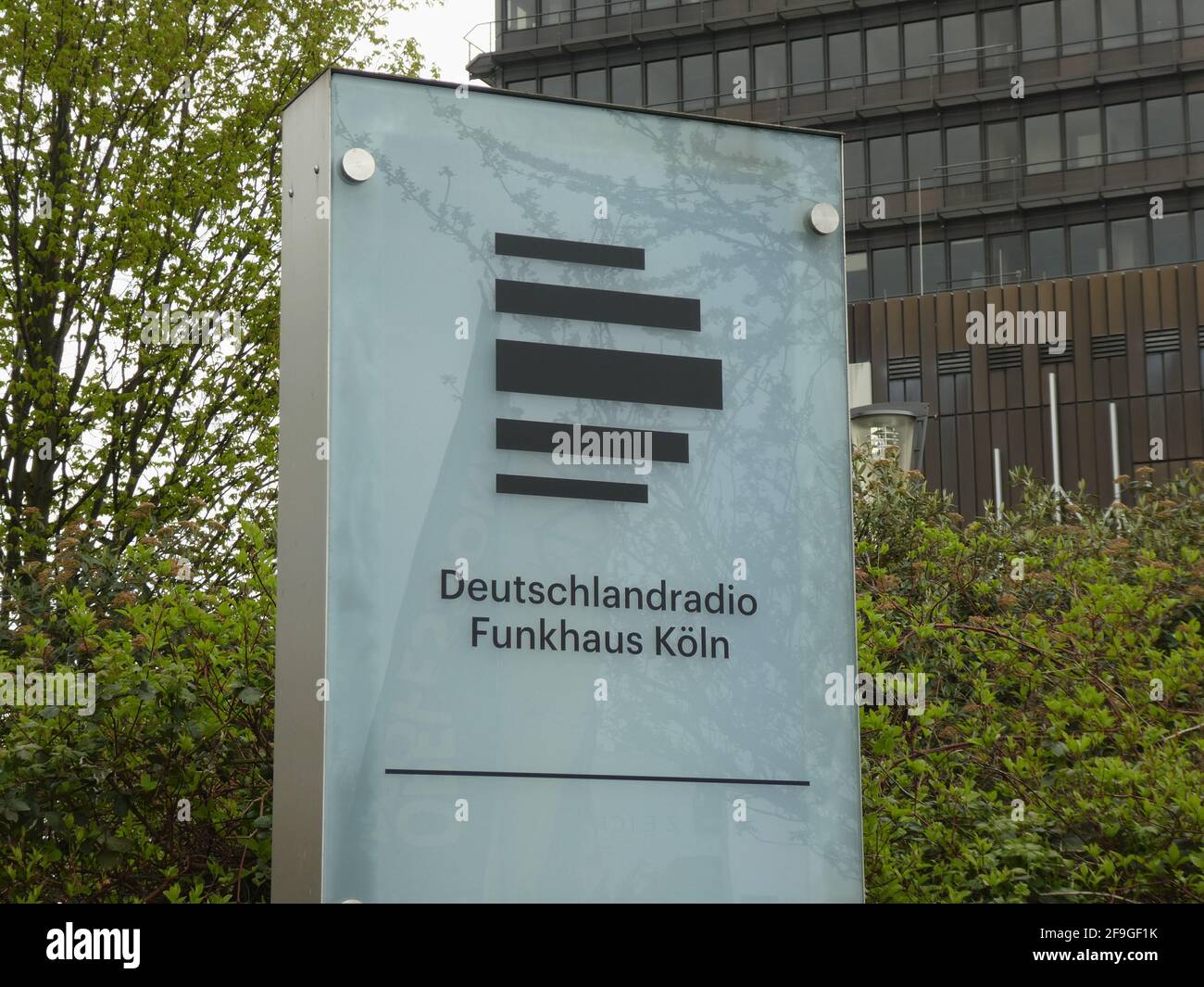 Dlf logo hi-res stock photography and images - Alamy