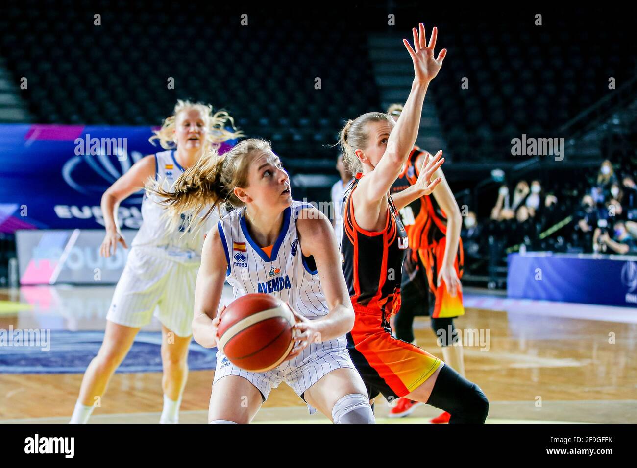 Alexandria quigley hi-res stock photography and images - Alamy