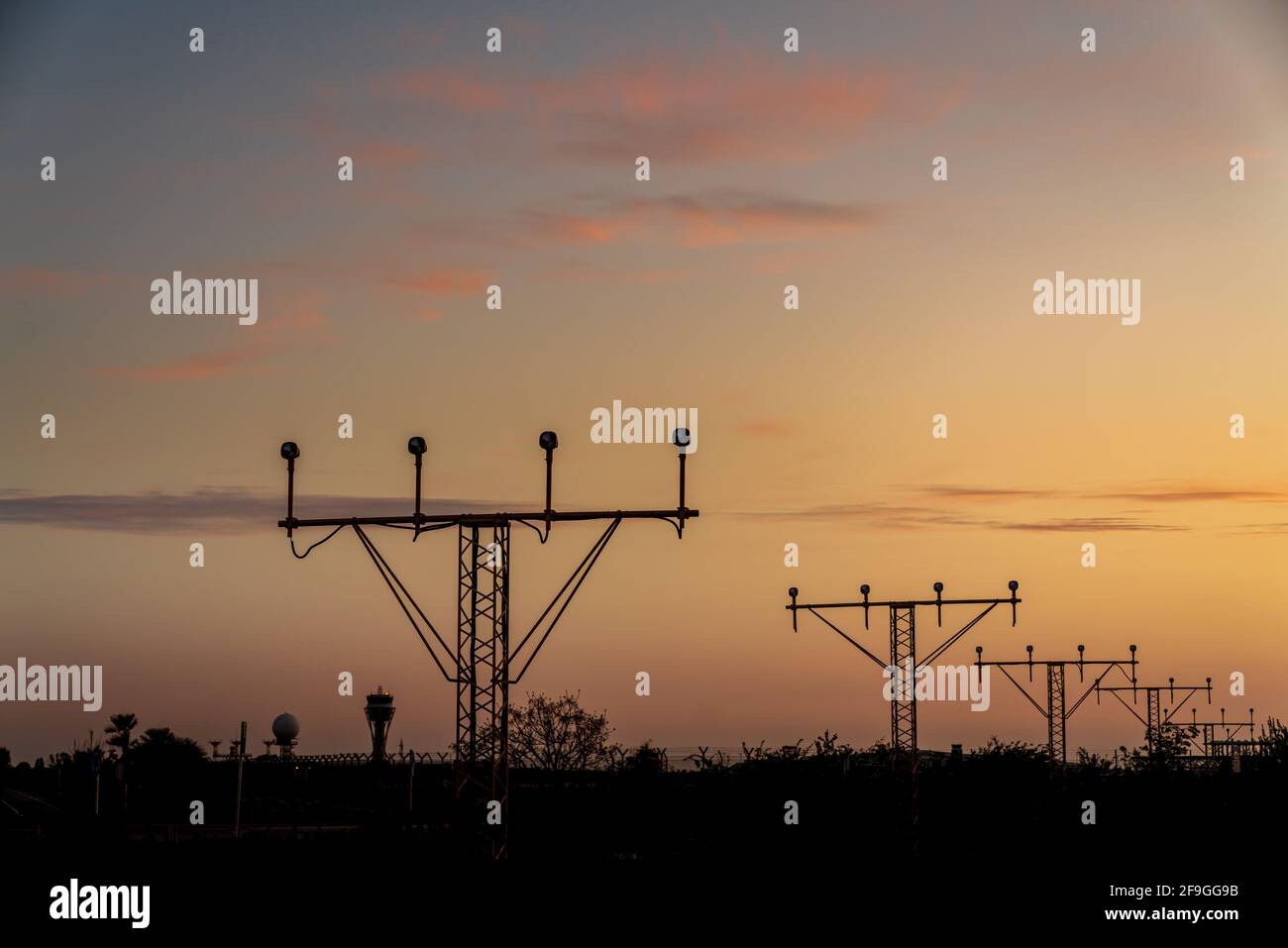 Airplane signals hi-res stock photography and images - Alamy