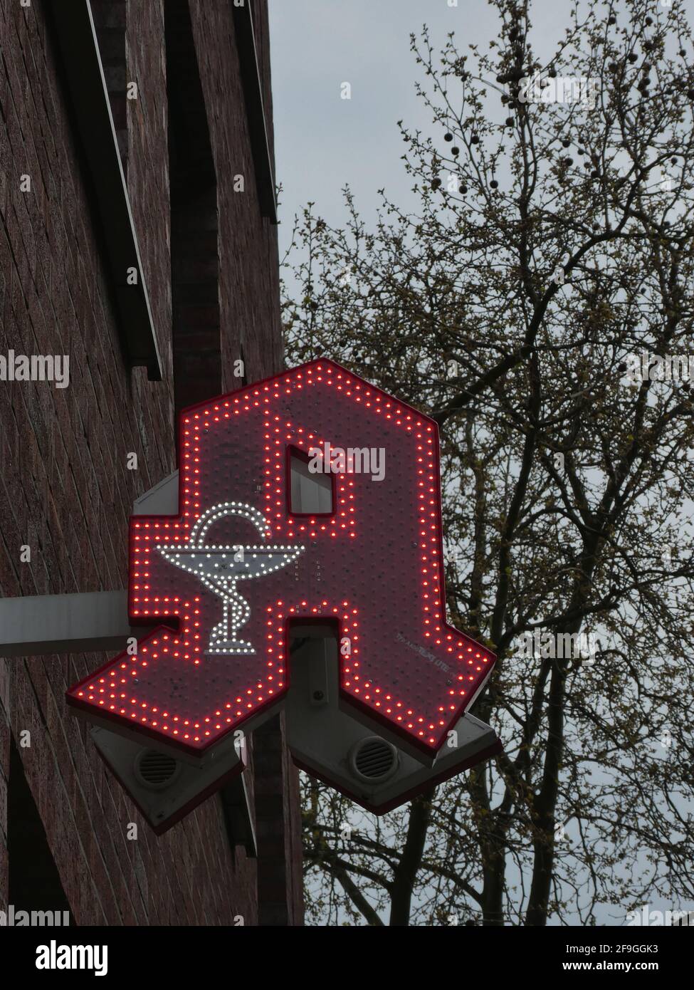 Snake Logo High Resolution Stock Photography and Images - Alamy