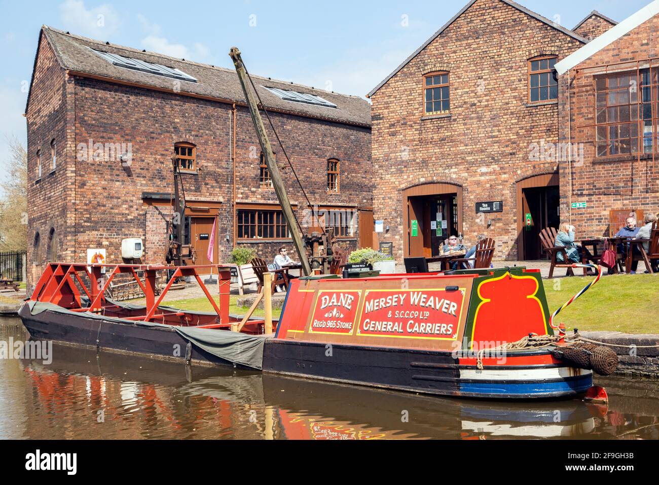 Historic working Canal narrowboat moored at the Middleport pottery ...