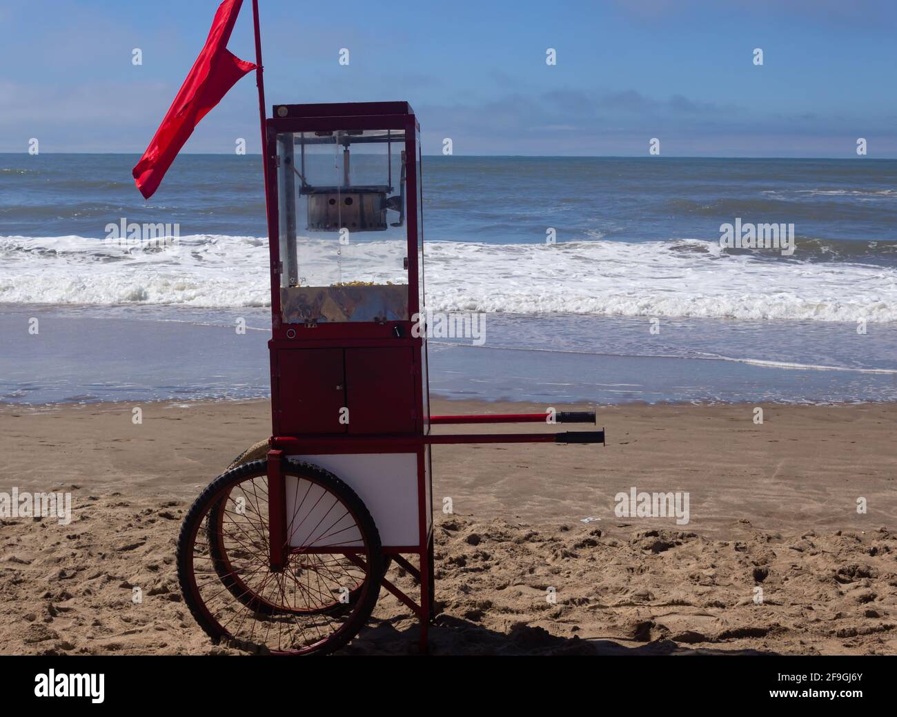 Cart on the beach hi-res stock photography and images - Alamy