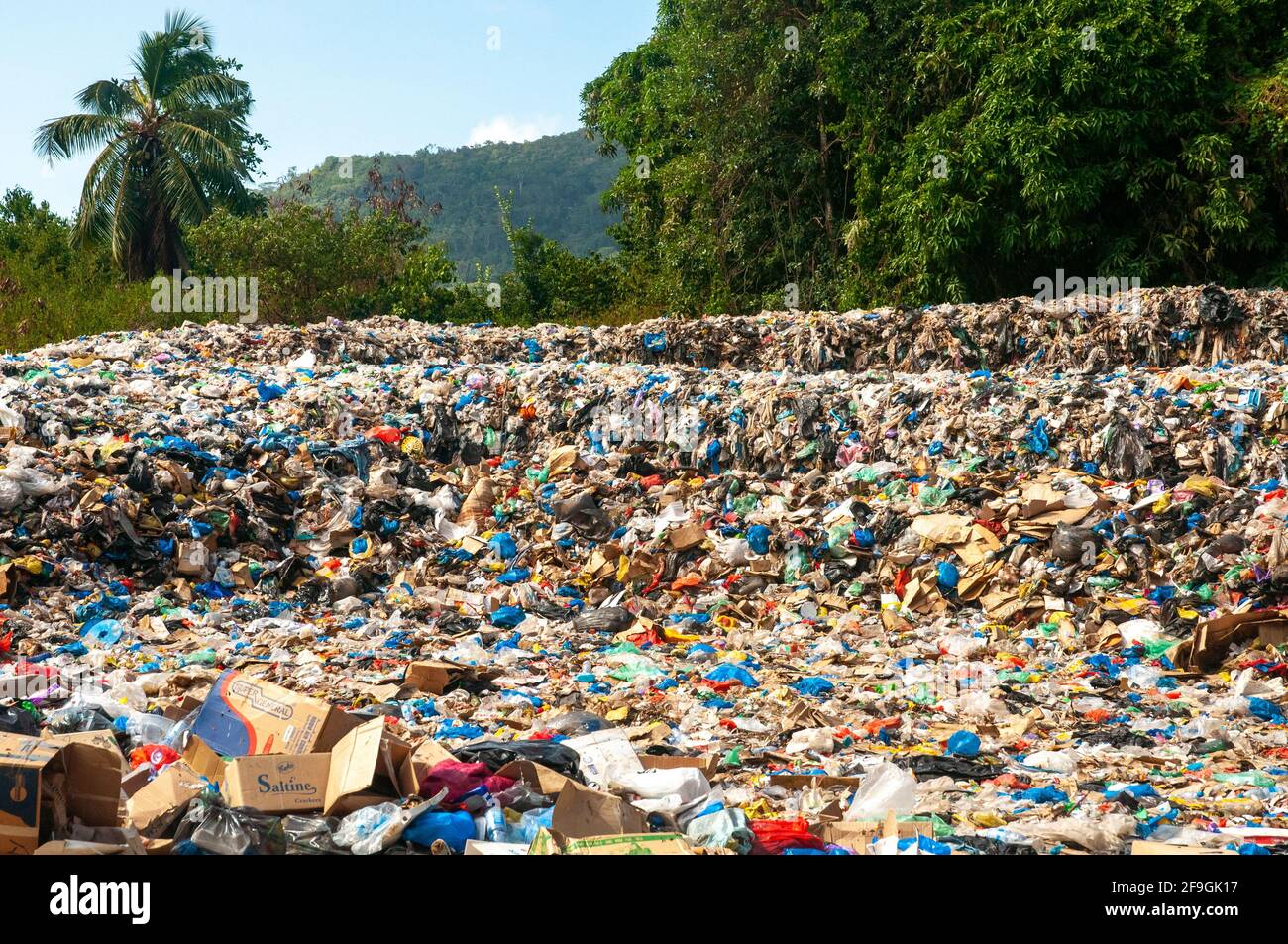 Open air dump hi-res stock photography and images - Alamy