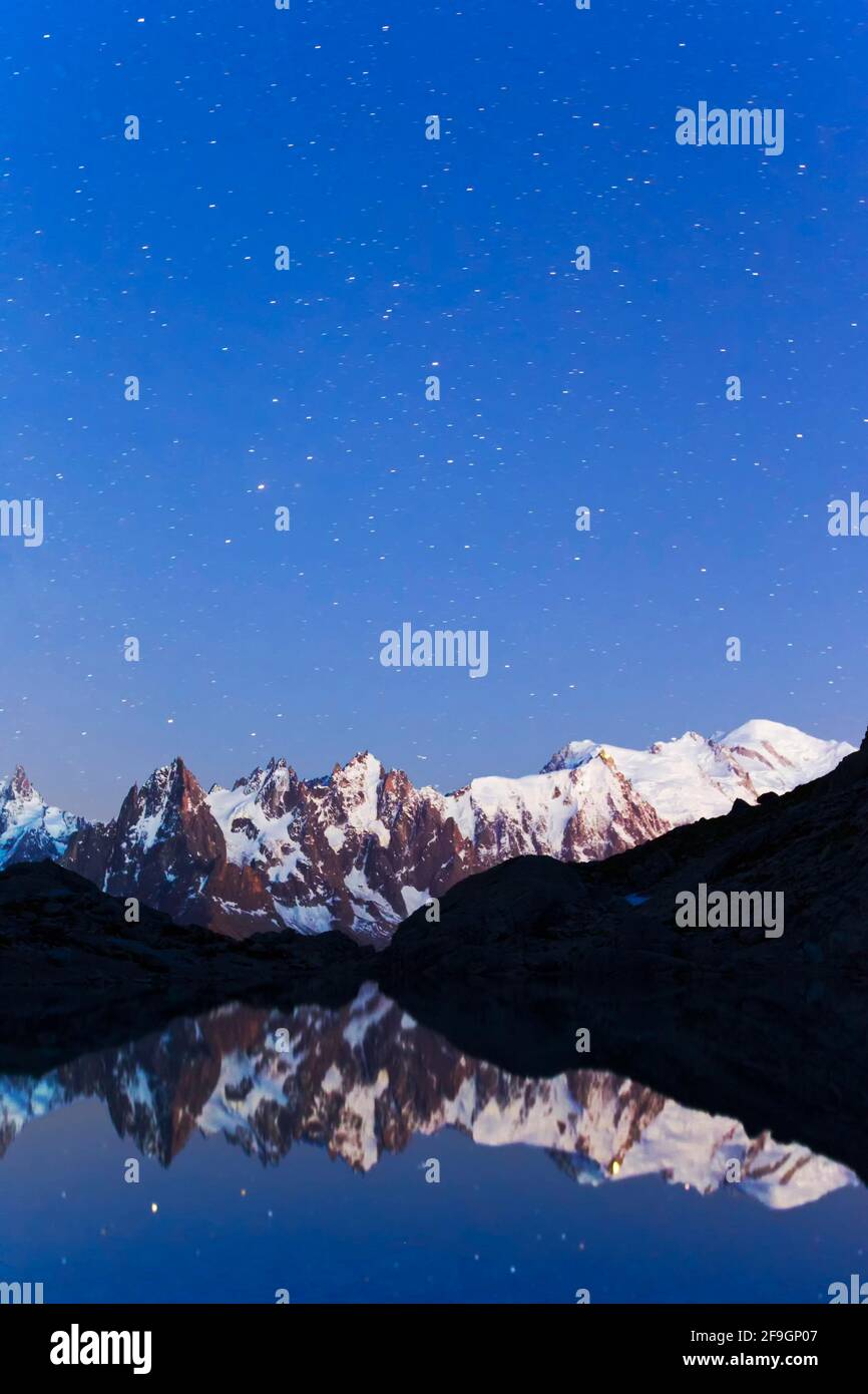 Aiguilles de chamonix hi-res stock photography and images - Alamy