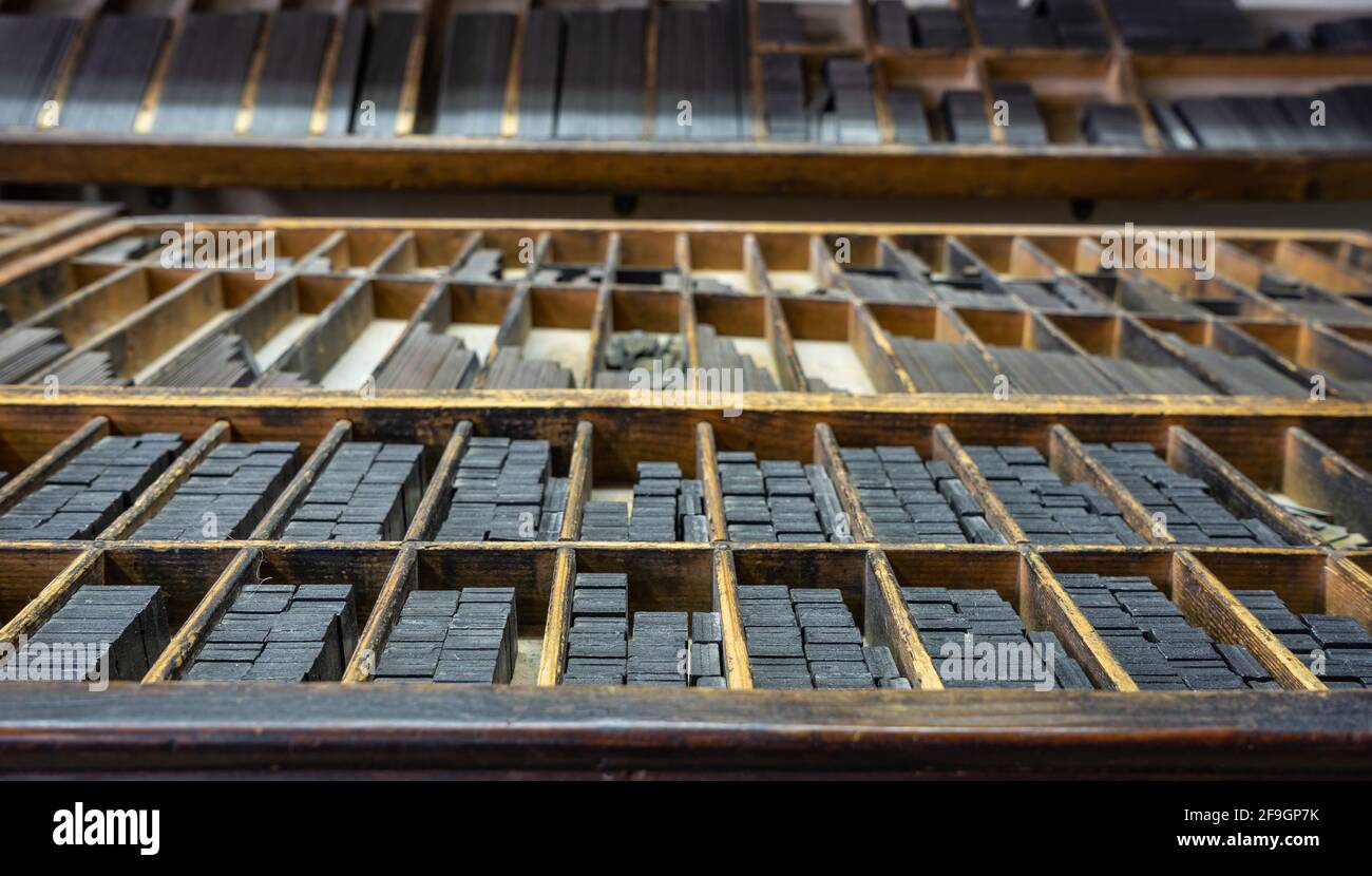Old printing press hi-res stock photography and images - Alamy