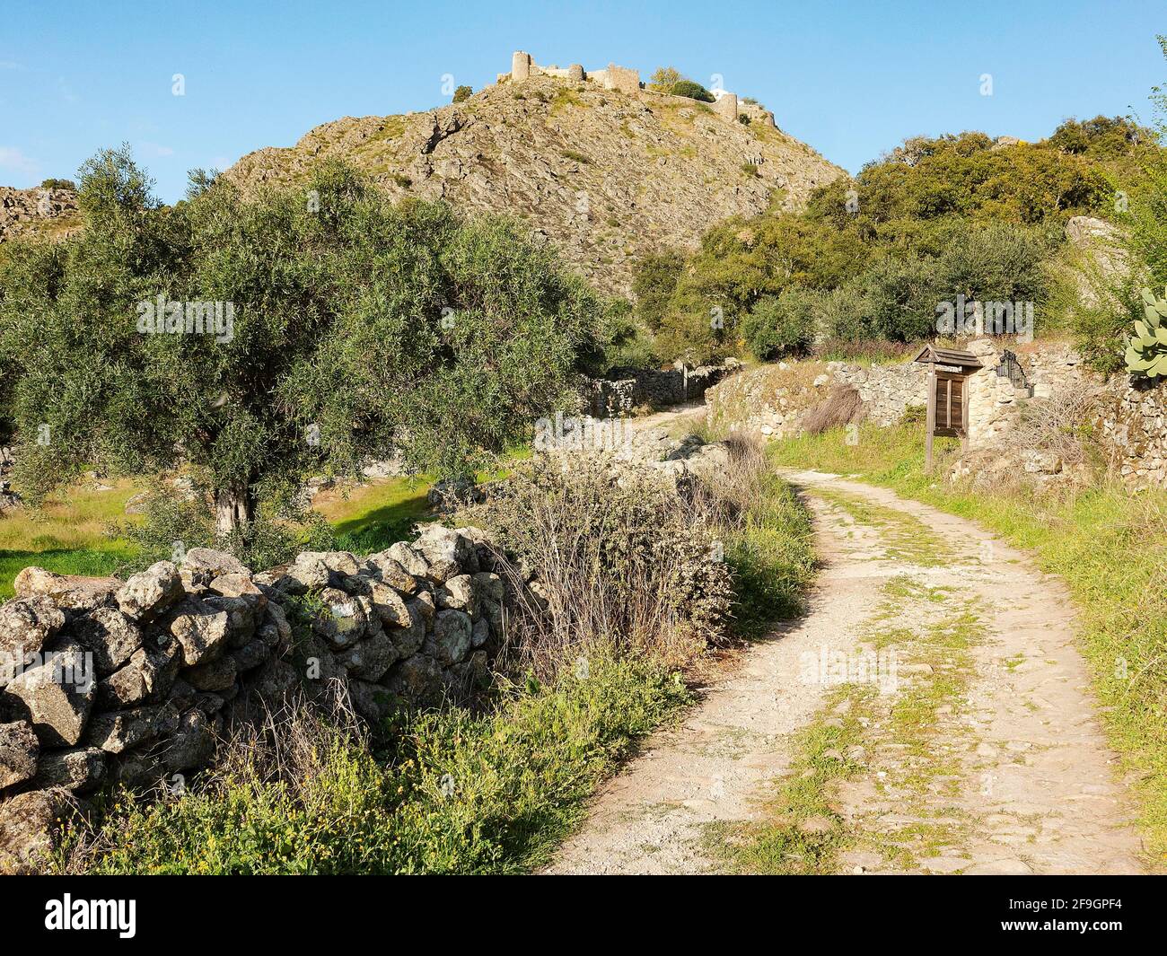 Castle of montanchez hi-res stock photography and images - Alamy