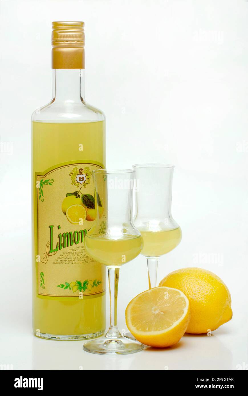 Limoncello, lemon liqueur, Italy Stock Photo - Alamy