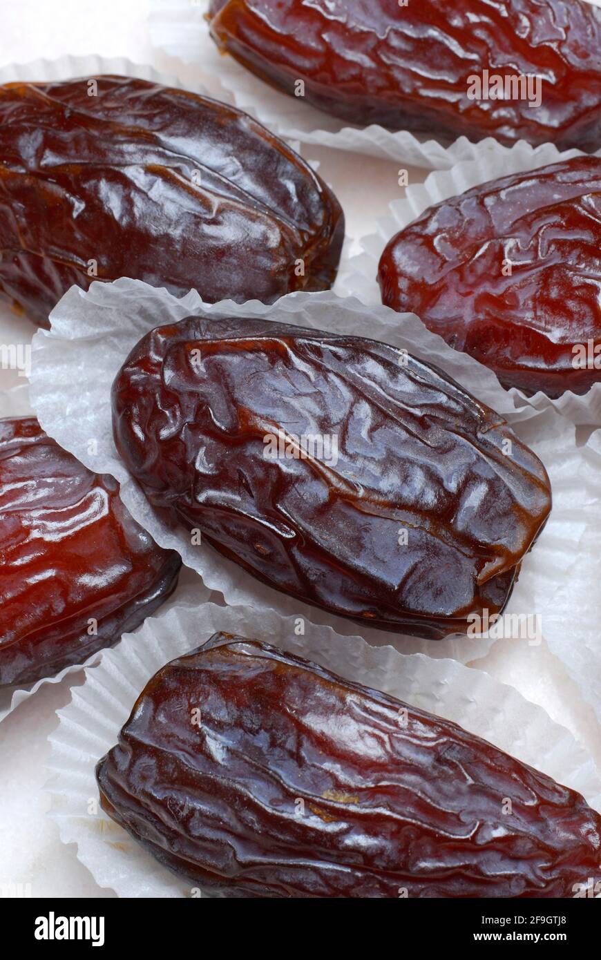 Dried dates, Medjool (Phoenix dactylifera Stock Photo - Alamy