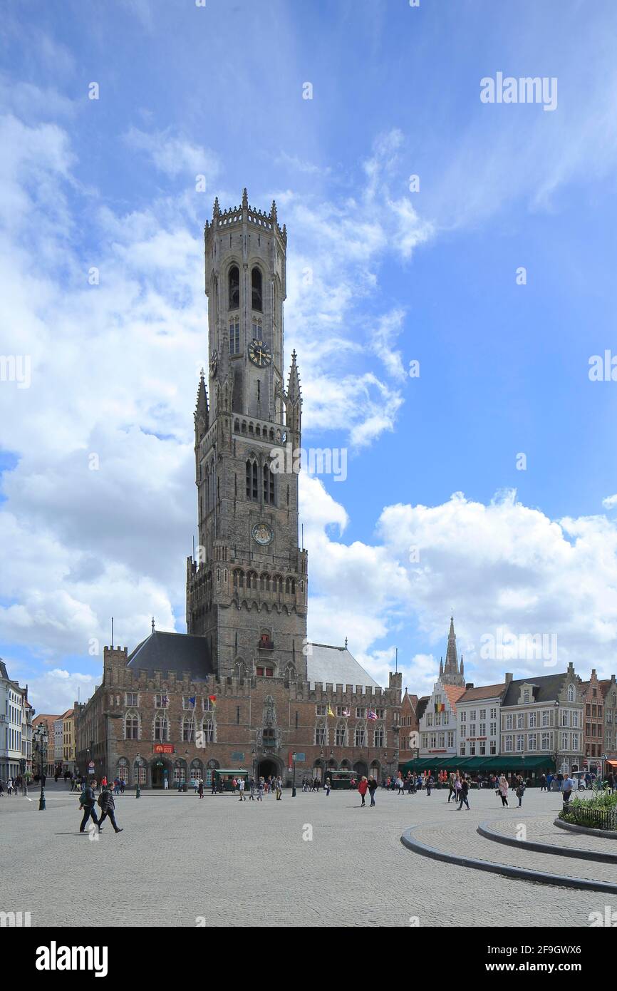 Cloth hall bruges hi-res stock photography and images - Alamy