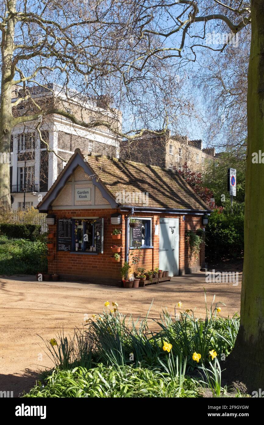 Gordon square garden kiosk hi-res stock photography and images - Alamy