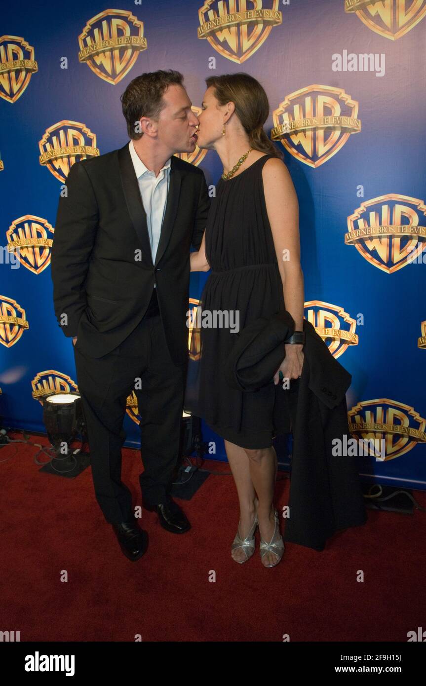 Actor Joshua Malina and Melissa Merwin kissing at arrivals for the 58th ...