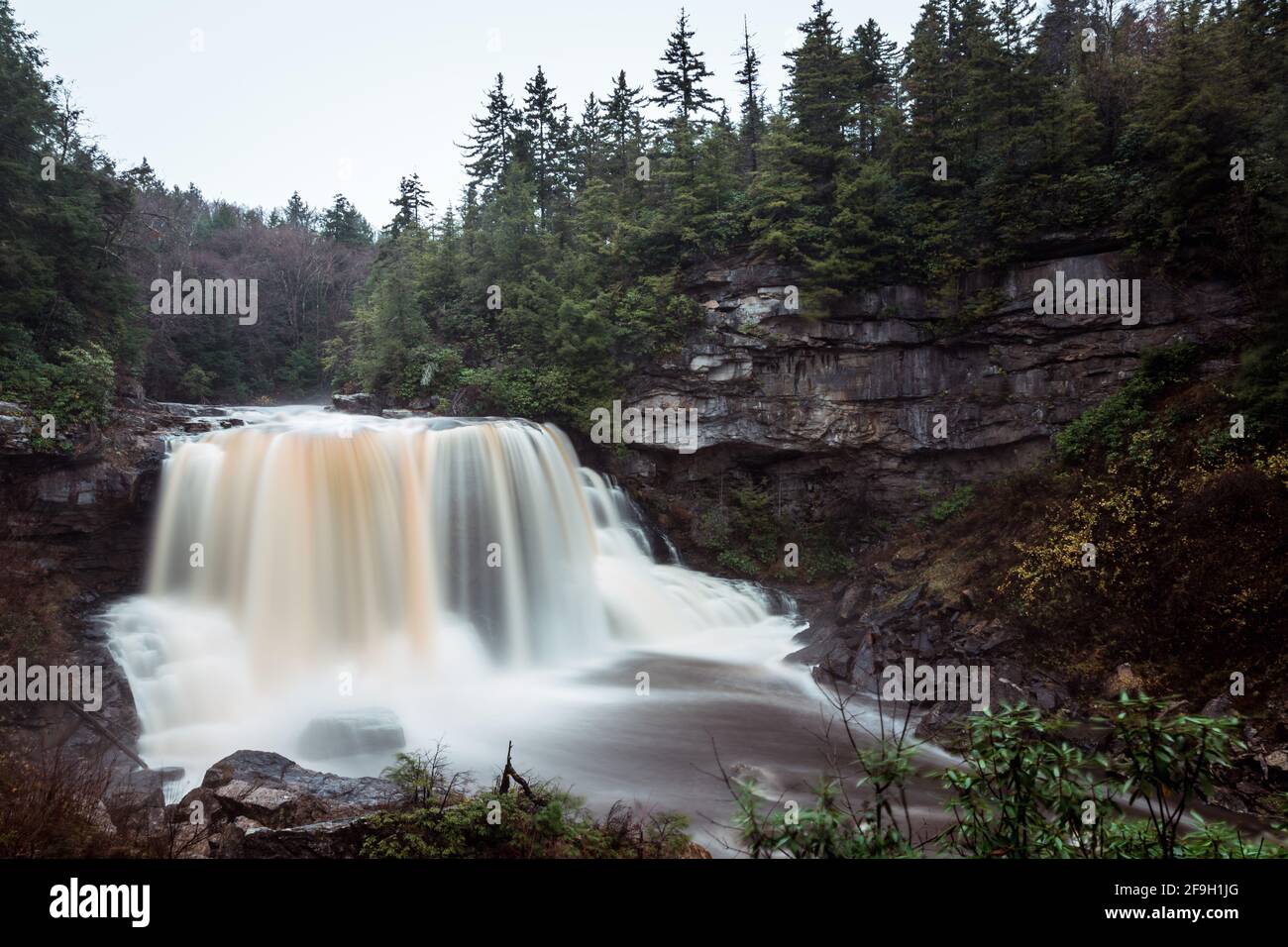 Black waterfall hi-res stock photography and images - Alamy