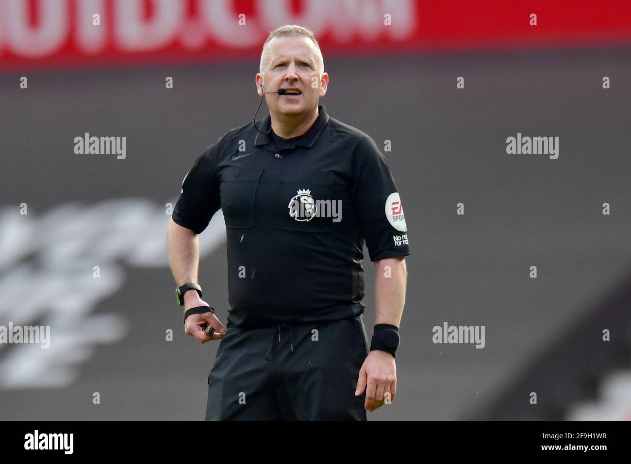 Sunday referee hi-res stock photography and images - Alamy
