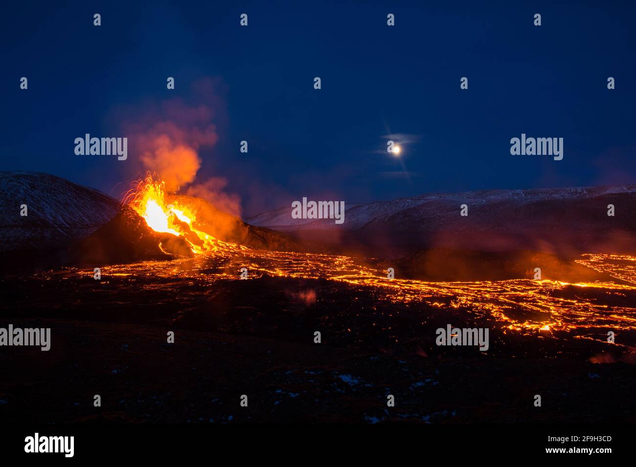 The eruption site of Geldingadalir volcano in Fagradalsfjall mountain ...