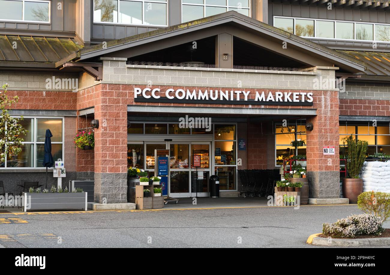 Sloiding doors hi-res stock photography and images - Alamy