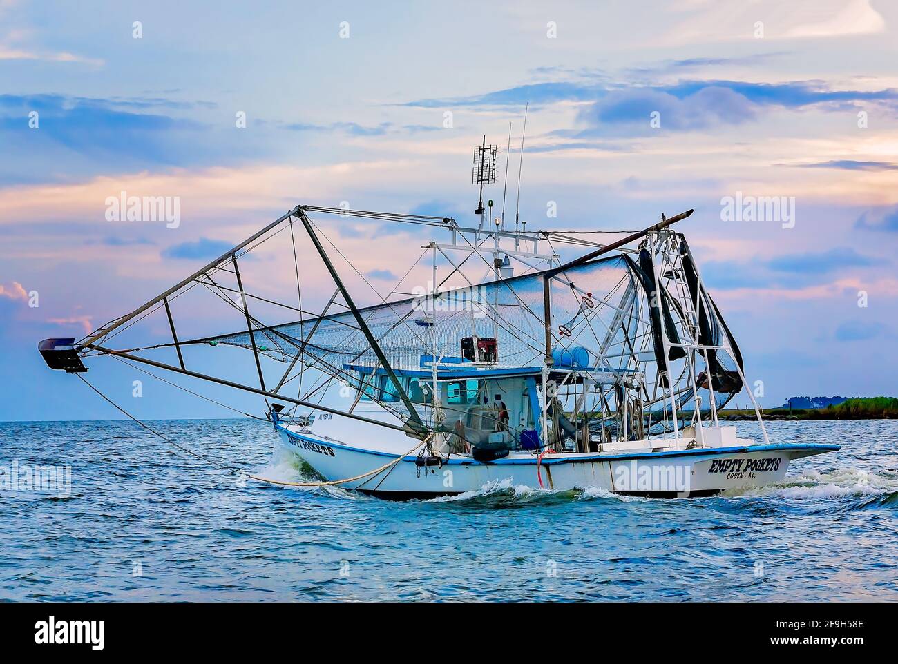 Empty fishing boat hi-res stock photography and images - Alamy
