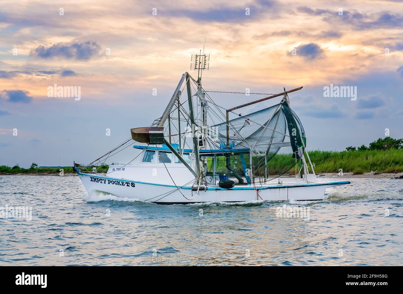 Empty fishing boat hi-res stock photography and images - Alamy