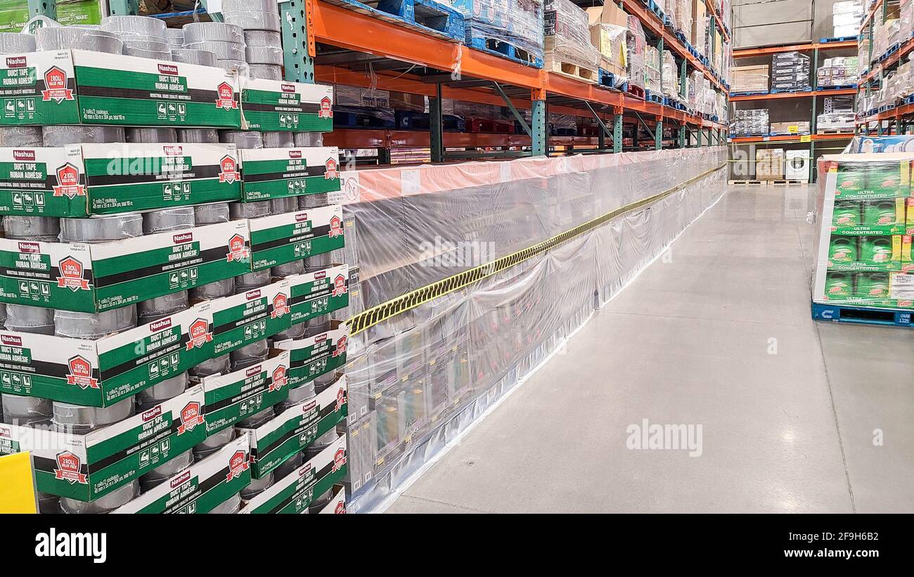 Non essential items hi-res stock photography and images - Alamy