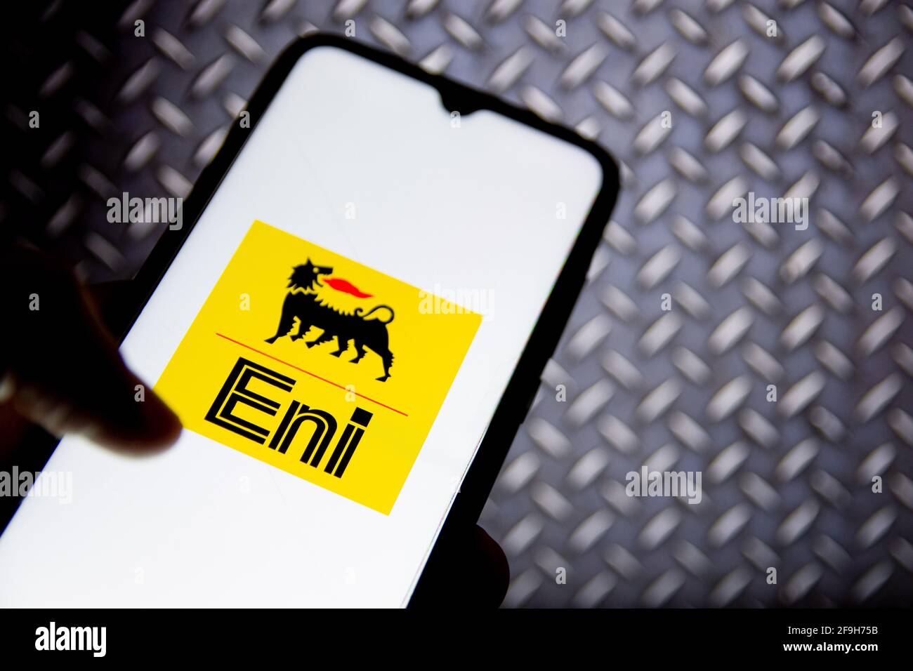 Eni computer hi-res stock photography and images - Alamy