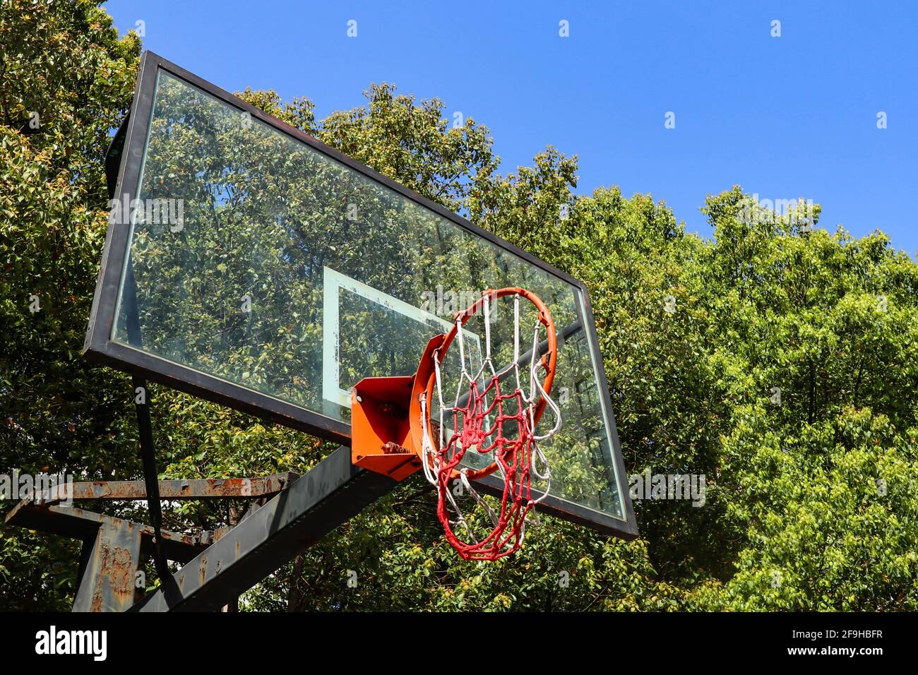 This is an old basketball hoop Stock Photo - Alamy