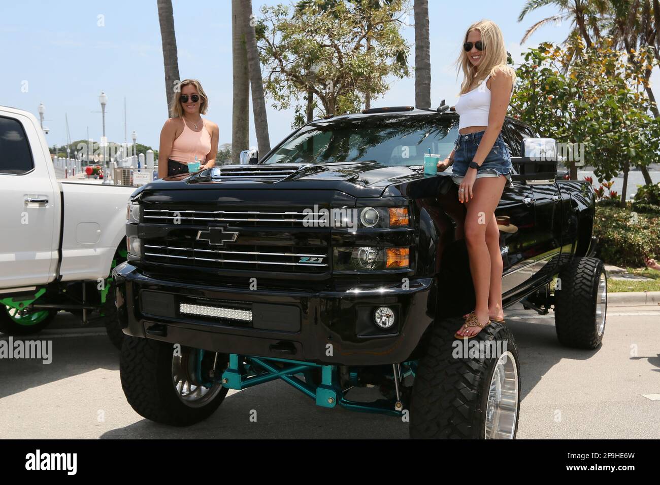 Carly gomez hi-res stock photography and images - Alamy