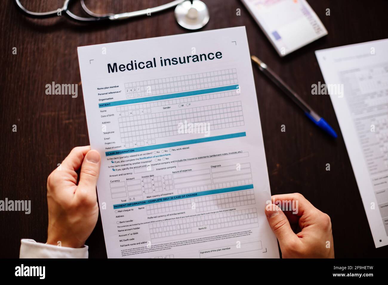 health insurance application Stock Photo - Alamy