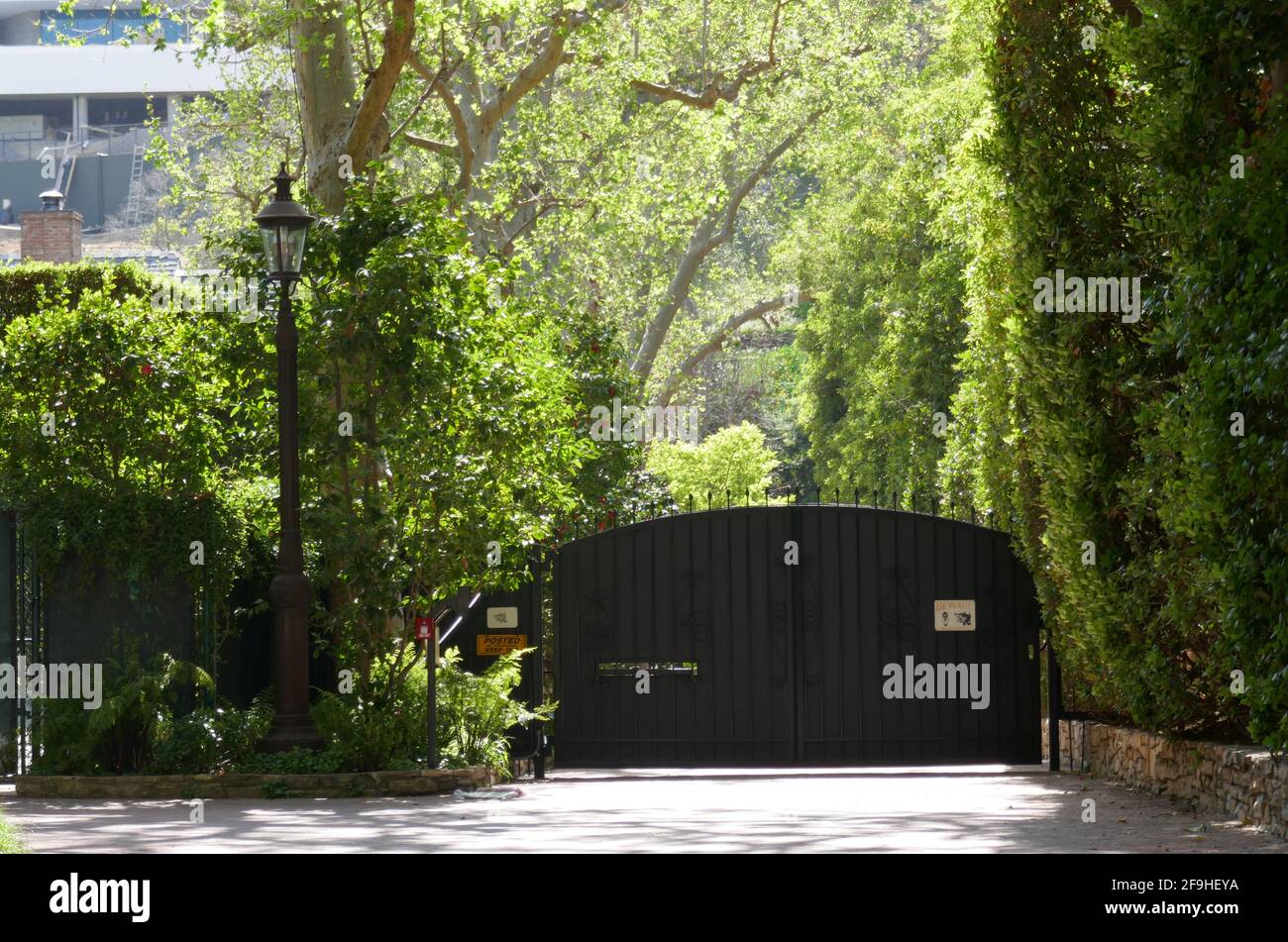 621 stone canyon road hi-res stock photography and images - Alamy