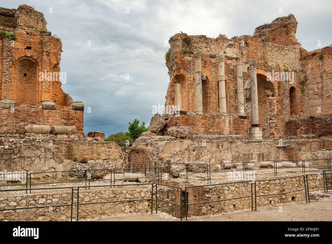 Sicily amphitheatre hi-res stock photography and images - Alamy