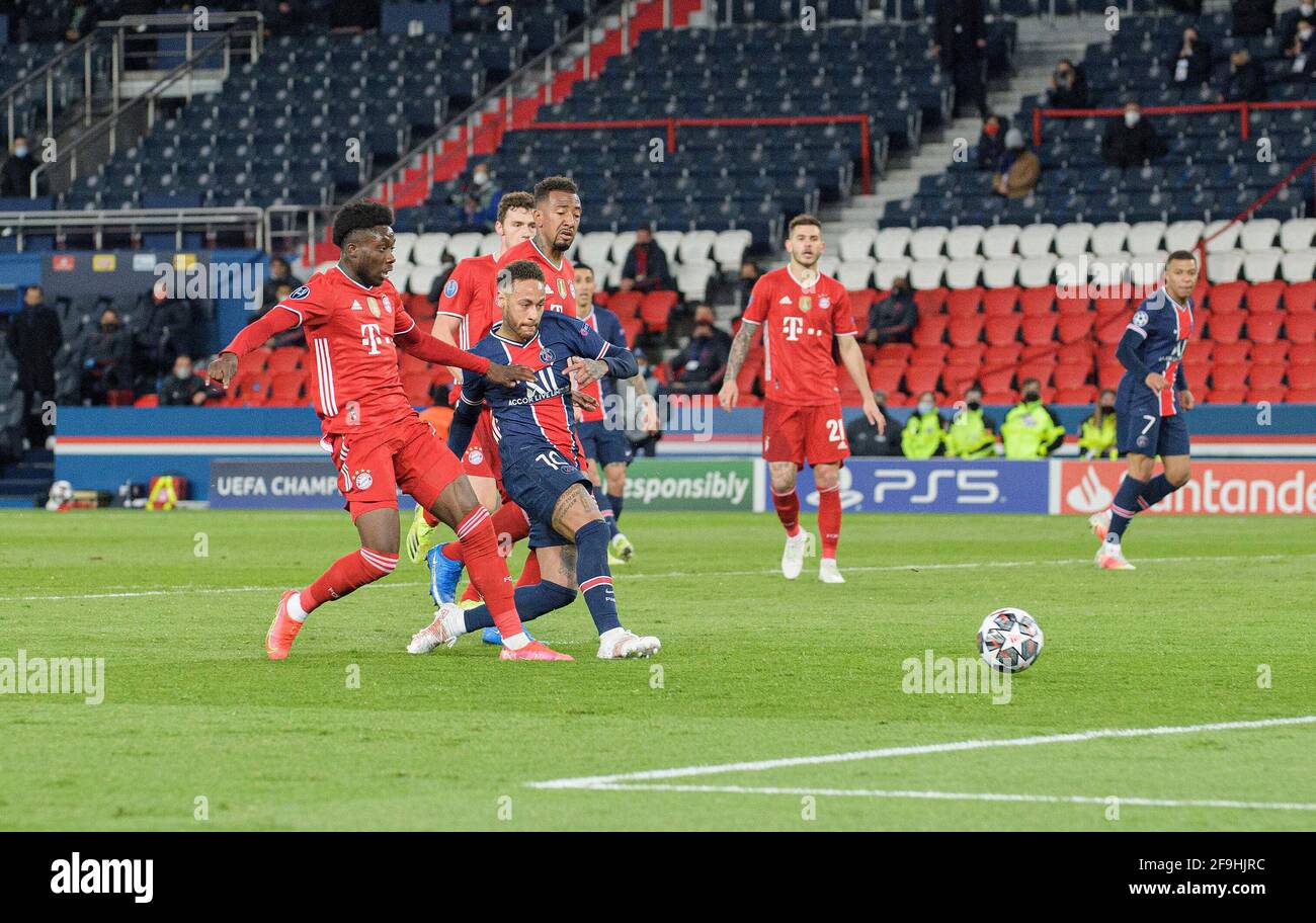 goalchance NEYMAR (PSG) versus Alphonso DAVIES (l. M) and Jerome ...