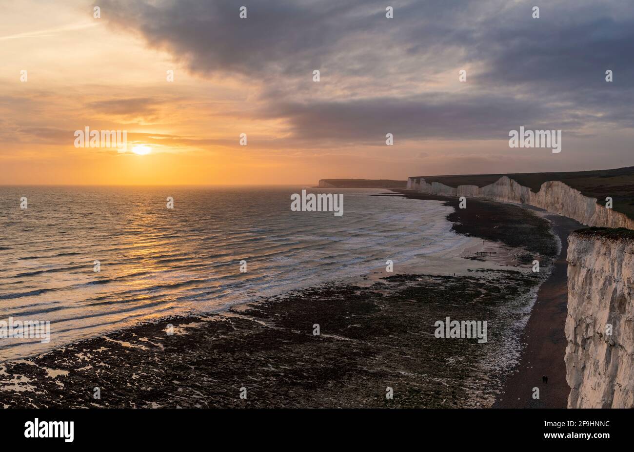 Seven sisters cliffs sussex sunset hi-res stock photography and images ...
