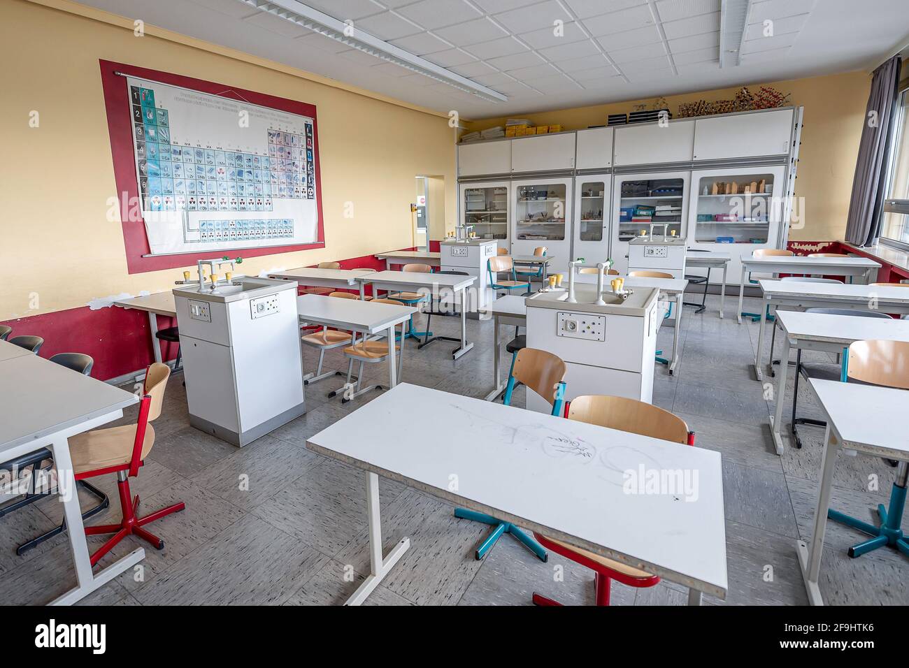 chemistry laboratories in science classroom interior of university ...