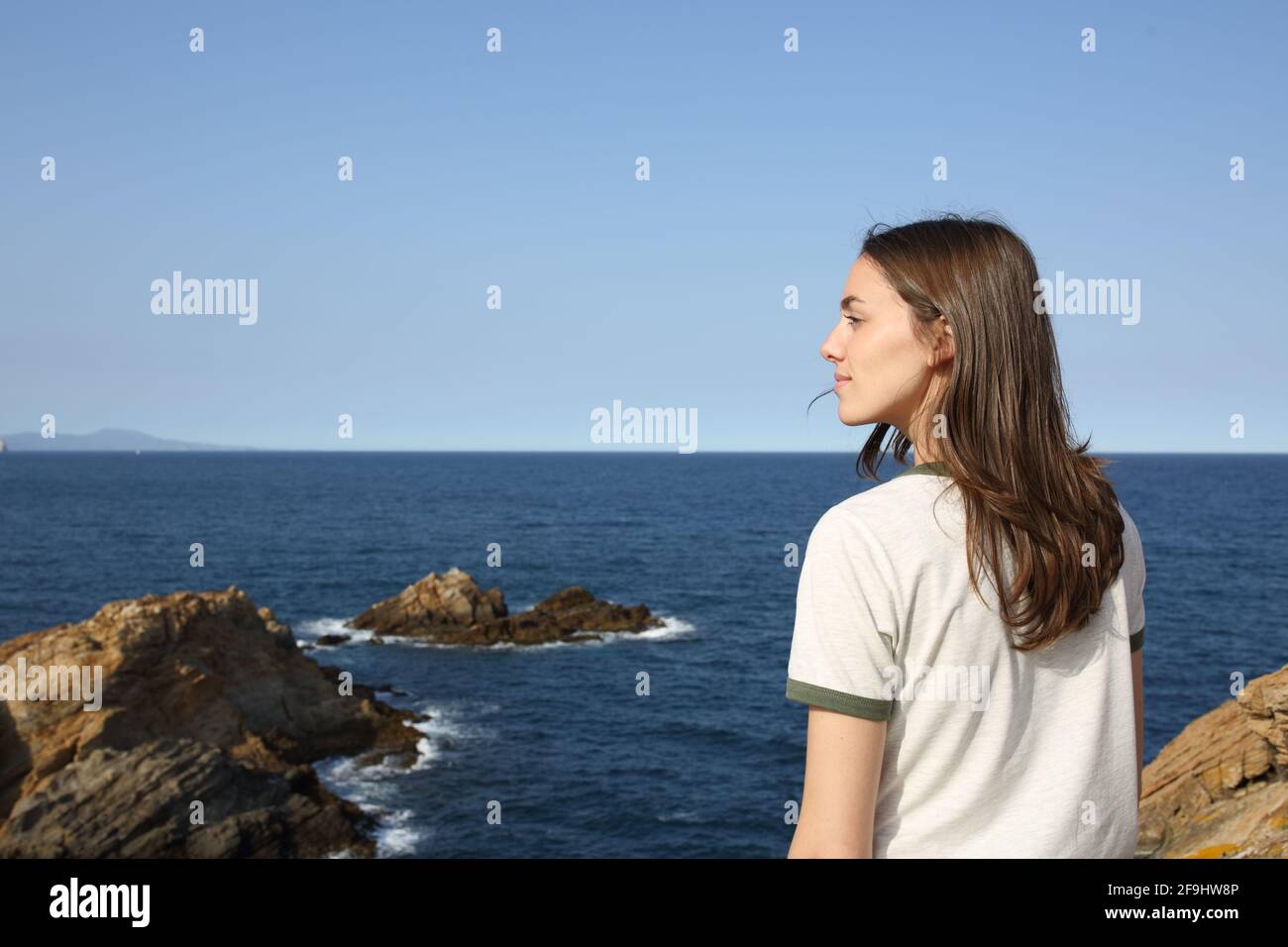 Alone contemplating hi-res stock photography and images - Alamy