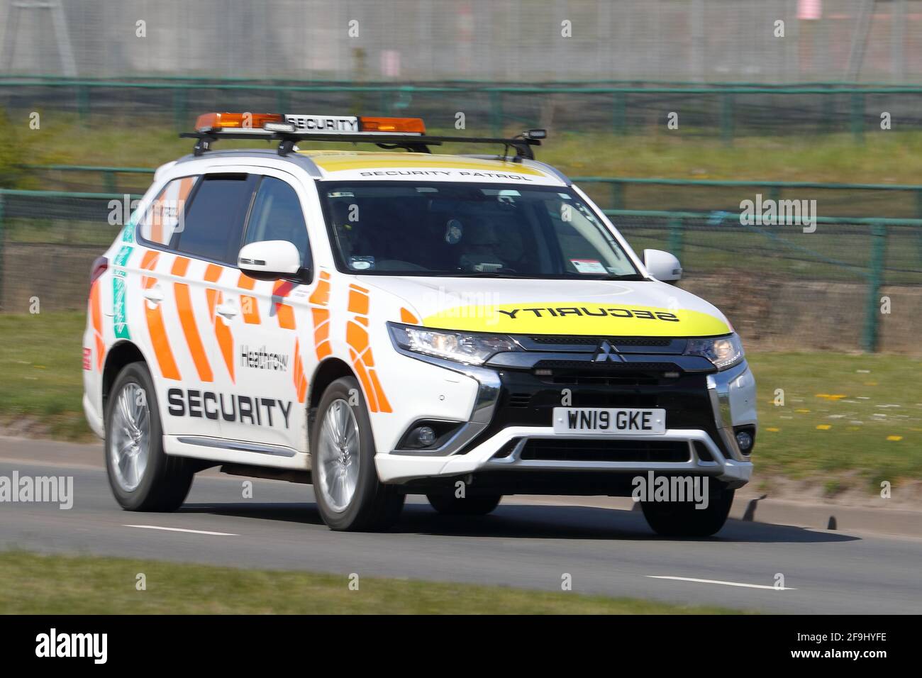 Airport driving hi-res stock photography and images - Alamy