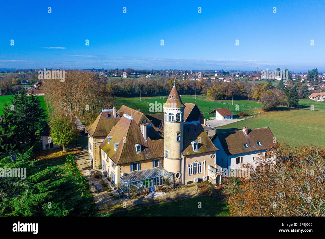 The land of country houses france hi-res stock photography and images ...