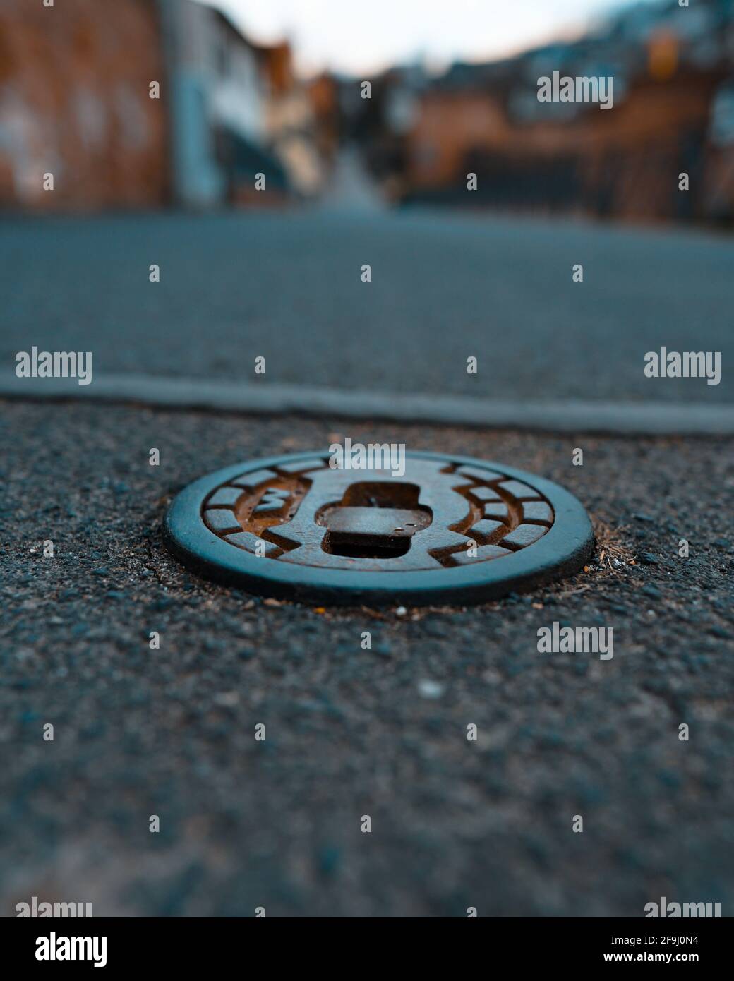 Small manhole hi-res stock photography and images - Alamy