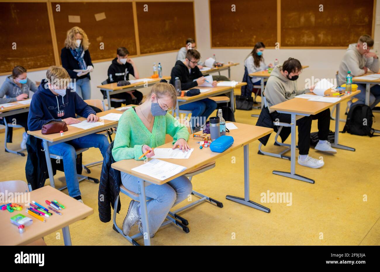 Abitur 2021 hi-res stock photography and images - Alamy