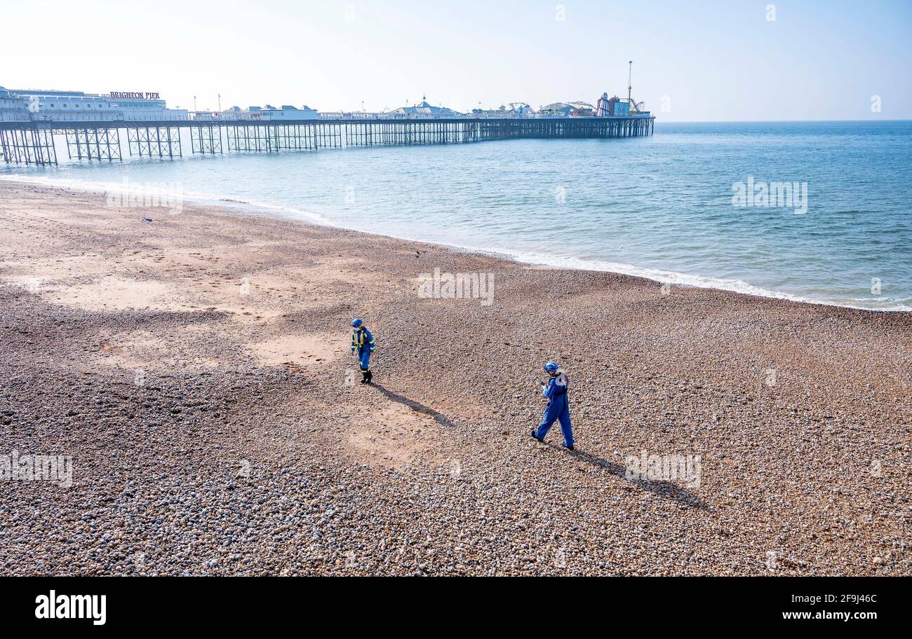 Ww2 beach mortar hi-res stock photography and images - Alamy