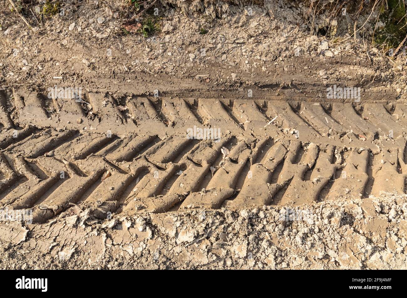 Tyre tracks soil texture hi-res stock photography and images - Alamy