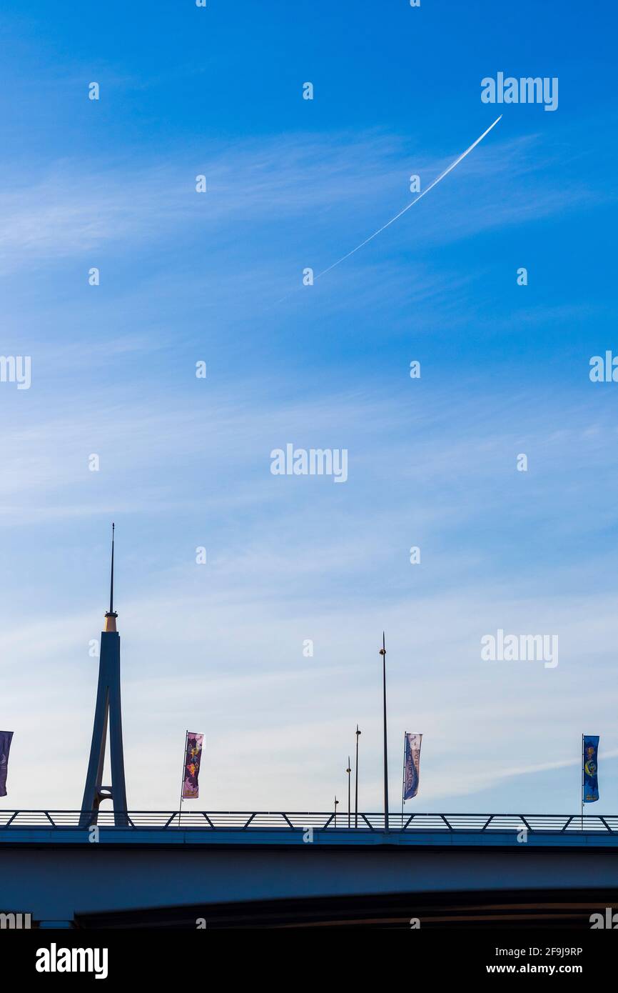 Business bay crossing dubai hi-res stock photography and images - Alamy