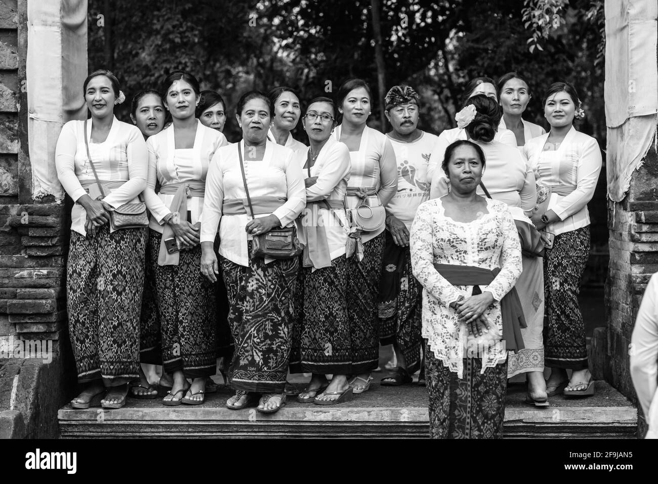 A Group Of Balinese Hindu Women In Traditional Dress At A Hindu ...