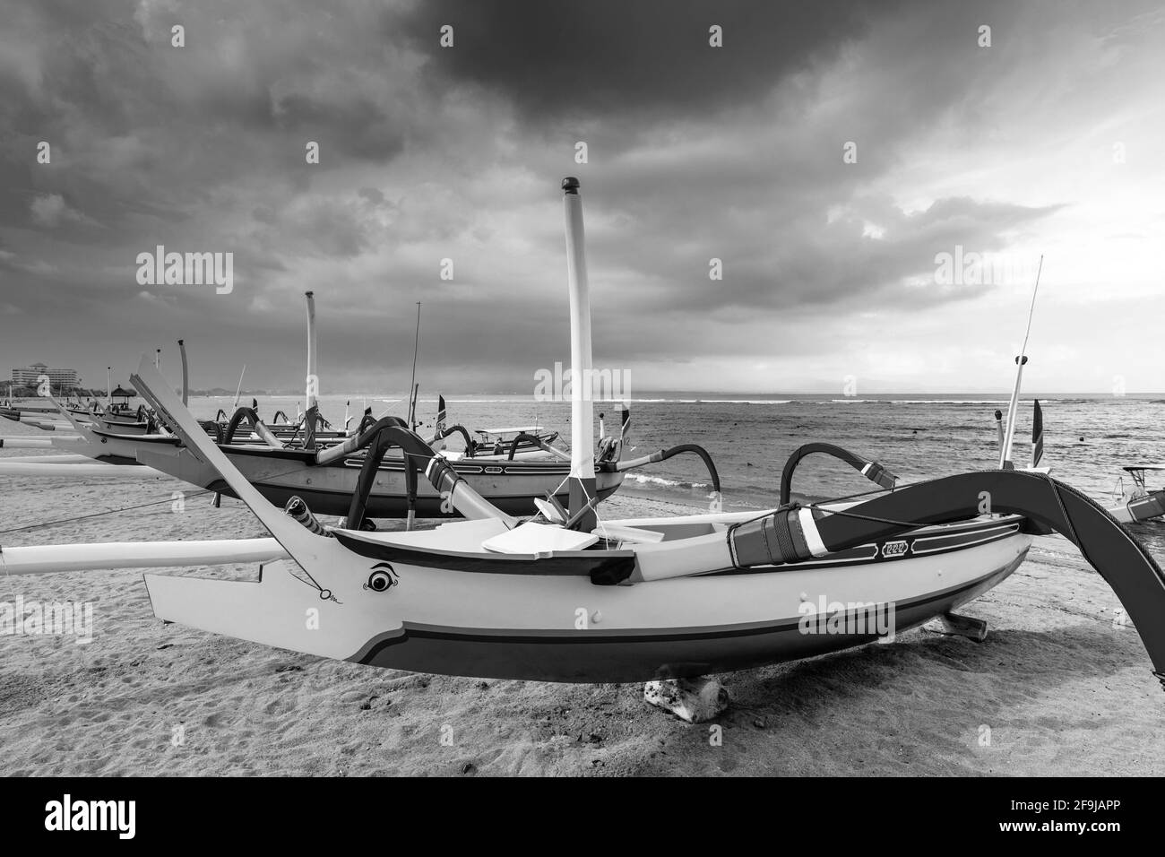 White sandy beach boats Black and White Stock Photos & Images - Alamy