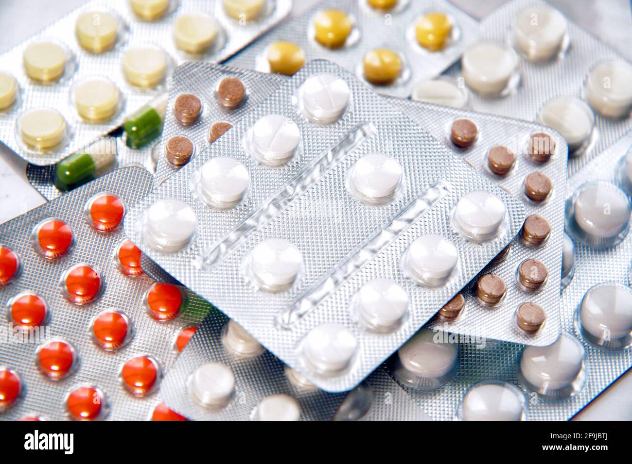 Penicillin Tablets High Resolution Stock Photography and Images - Alamy