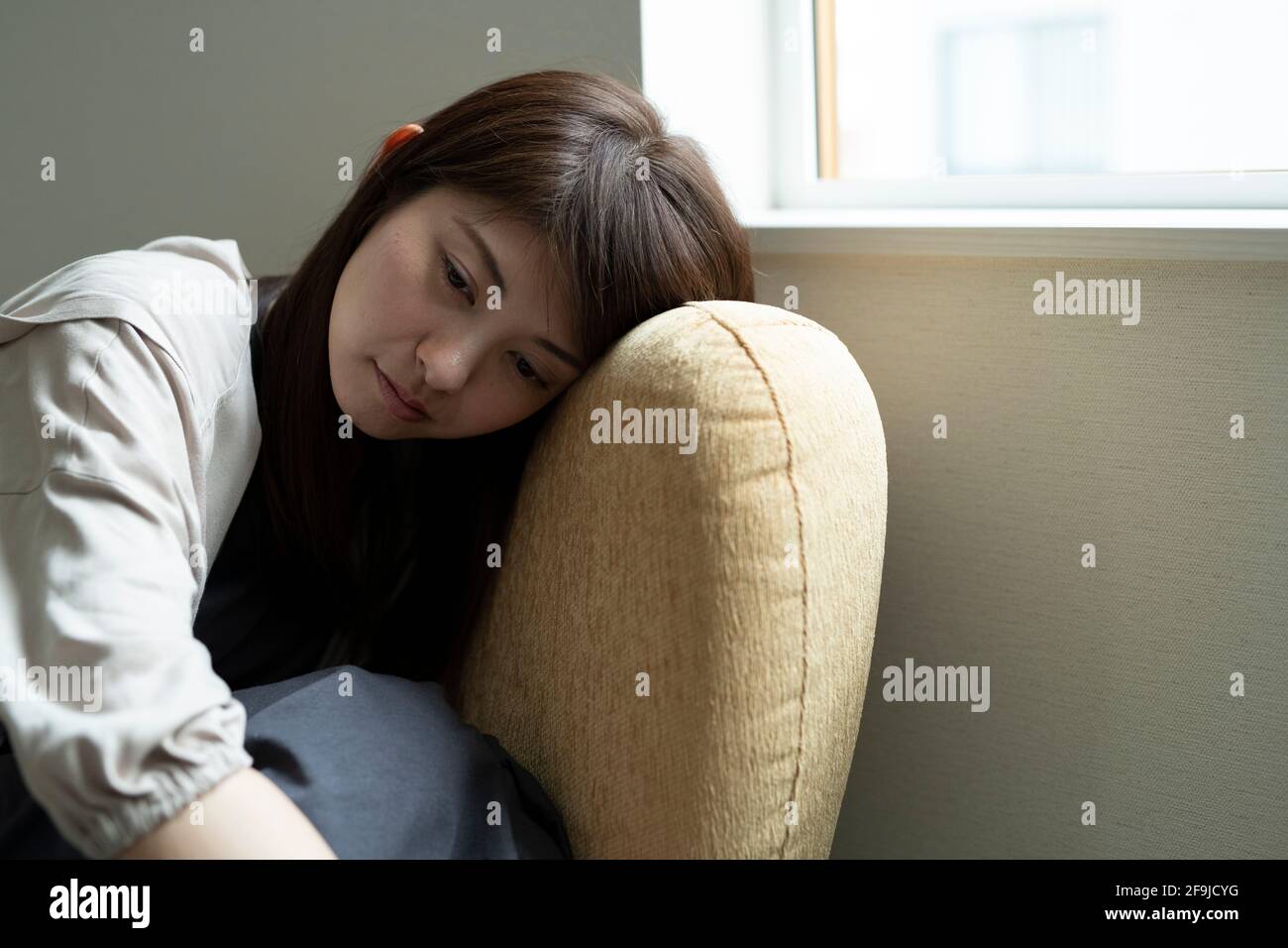 Female depressed japan hi-res stock photography and images - Alamy