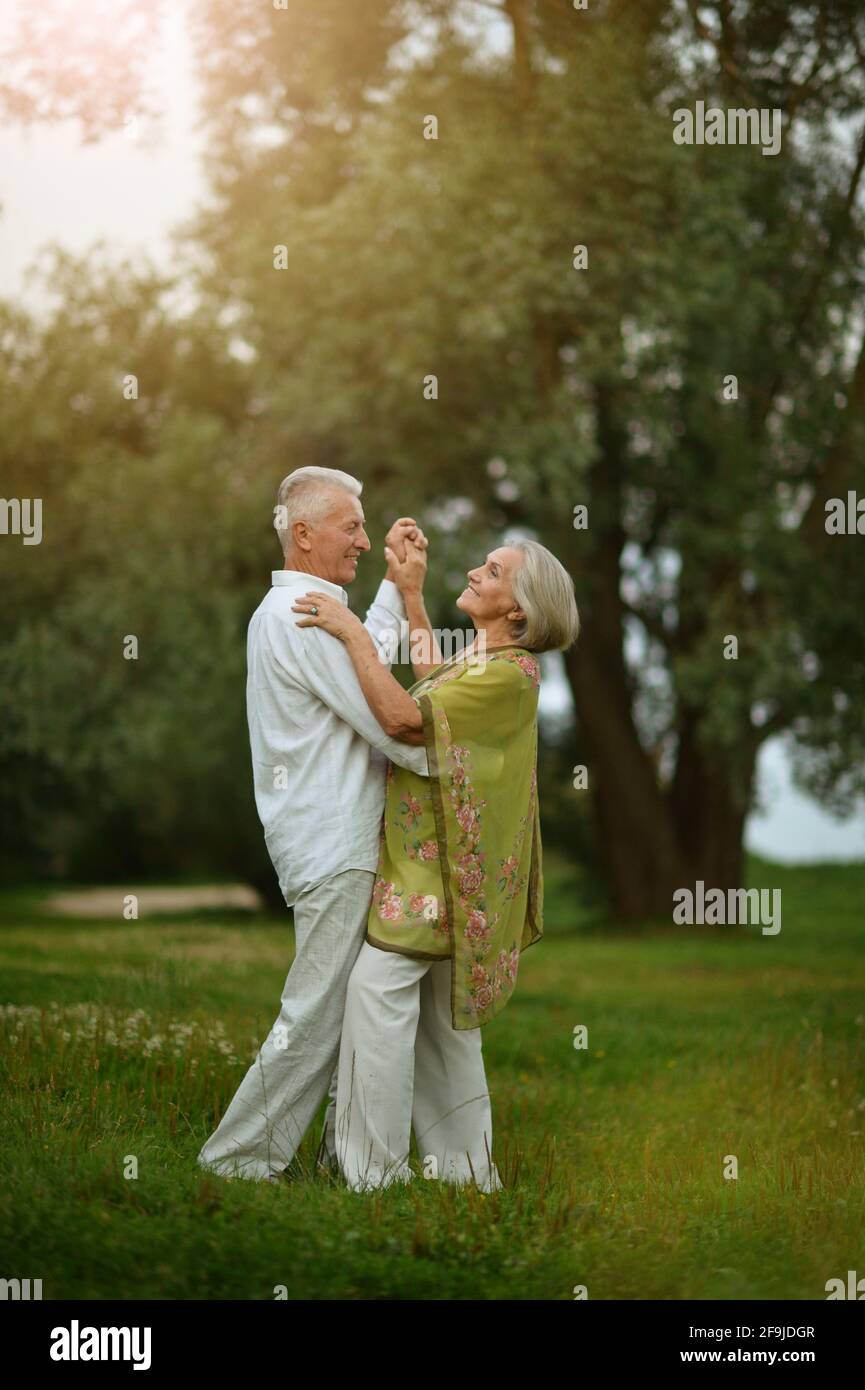 Older couple dancing outside hi-res stock photography and images - Alamy
