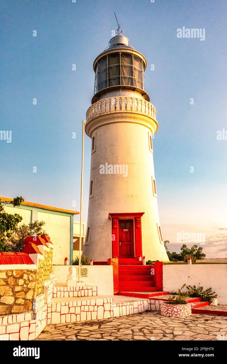 Lighthouse tower building hi-res stock photography and images - Alamy