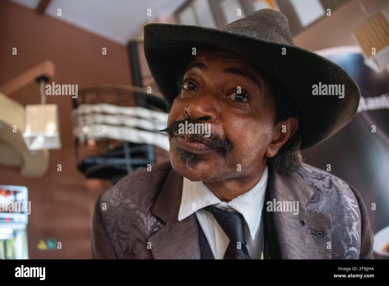 Impersonator benny more hi-res stock photography and images - Alamy