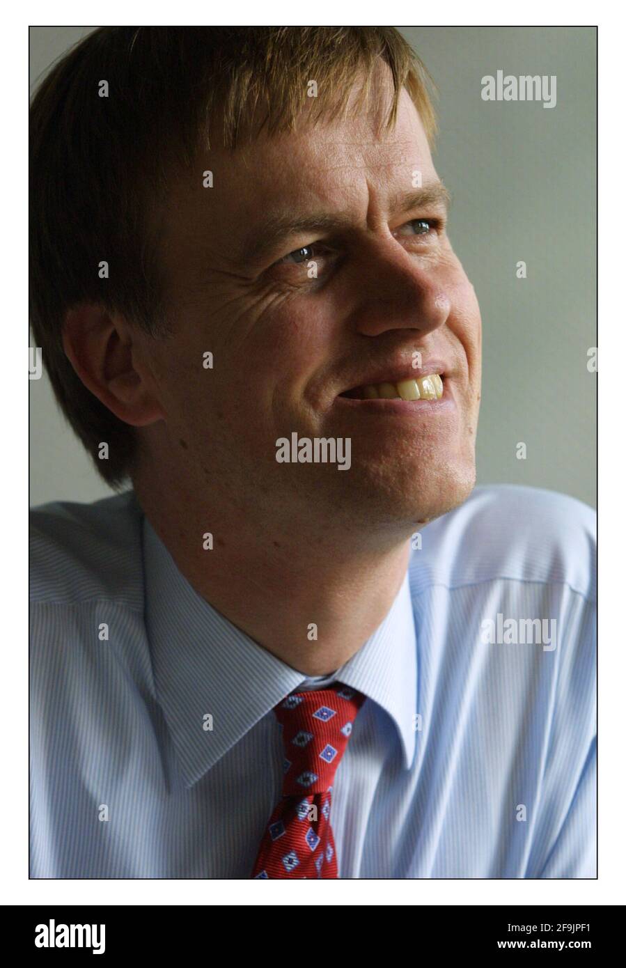 Stephen Timms in the D.T.I. London.pic David Sandison 1/8/2002 Stock ...