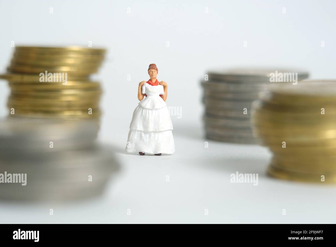 Bride wedding money dress hi-res stock photography and images - Alamy