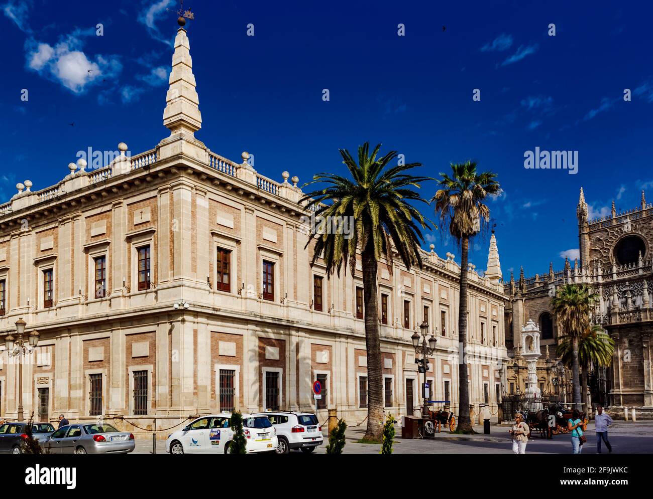 Seville medieval building hi-res stock photography and images - Alamy