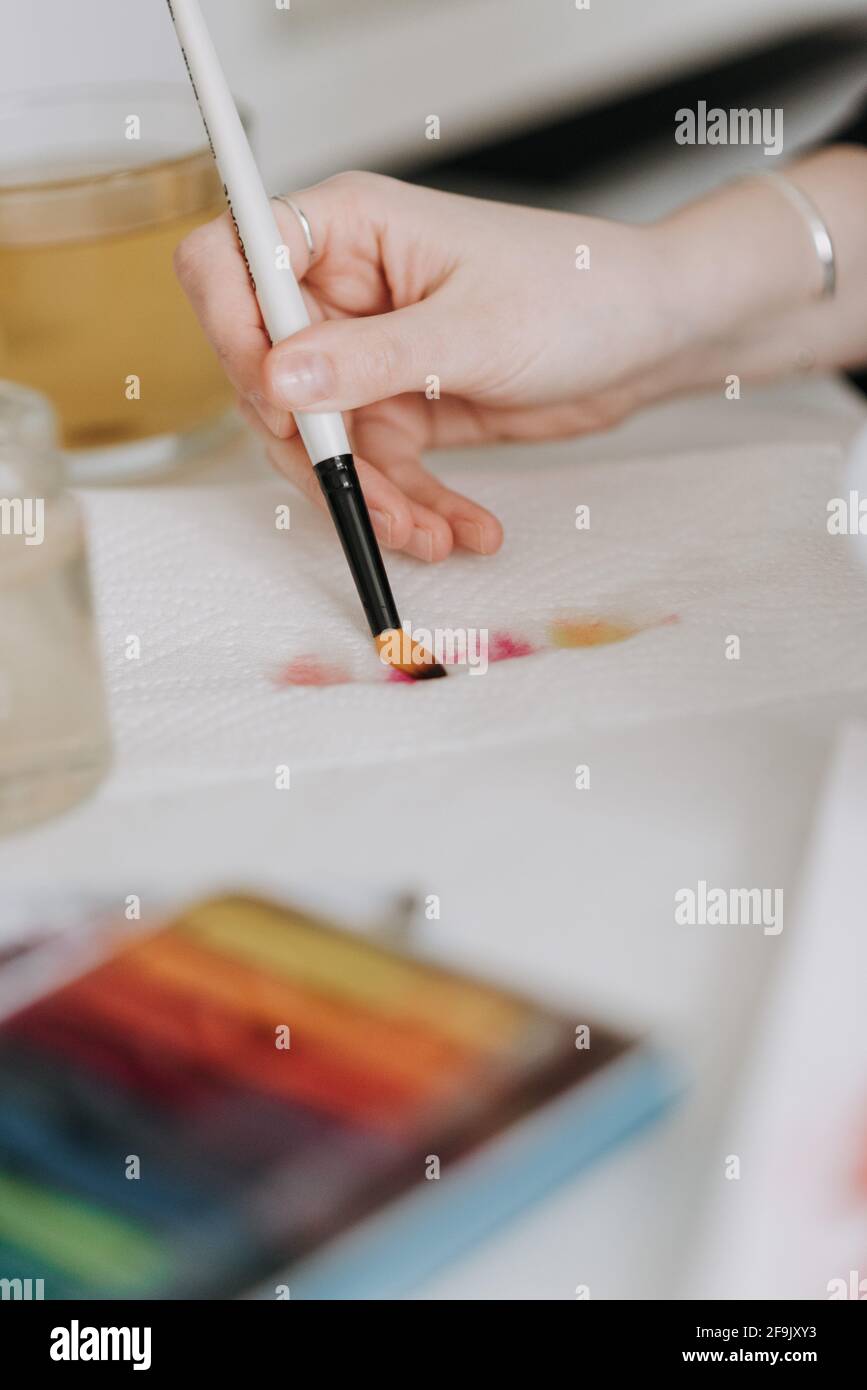 Female cleaning watercolor hi-res stock photography and images - Alamy